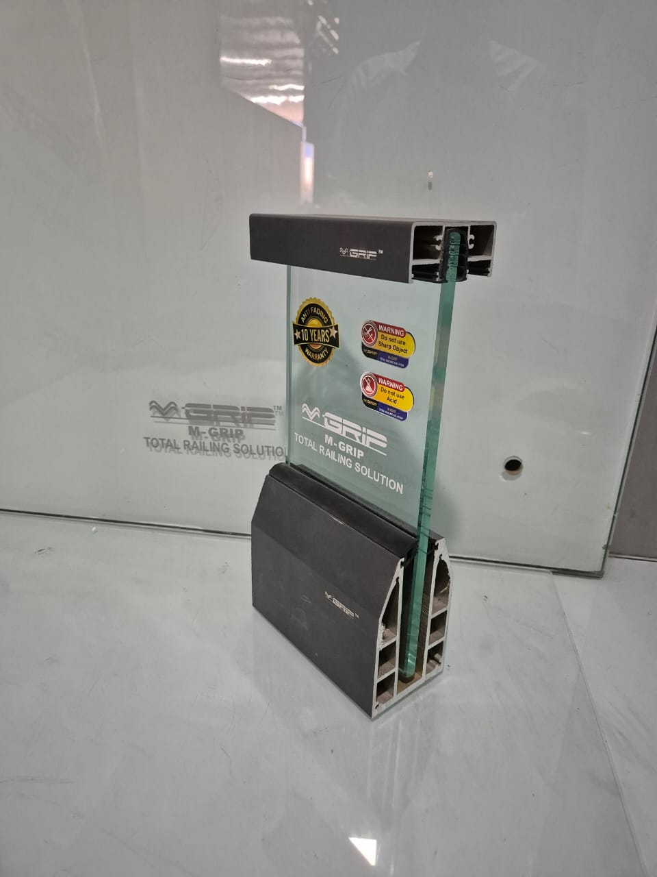 M-Grip | Aluminium Railing Section